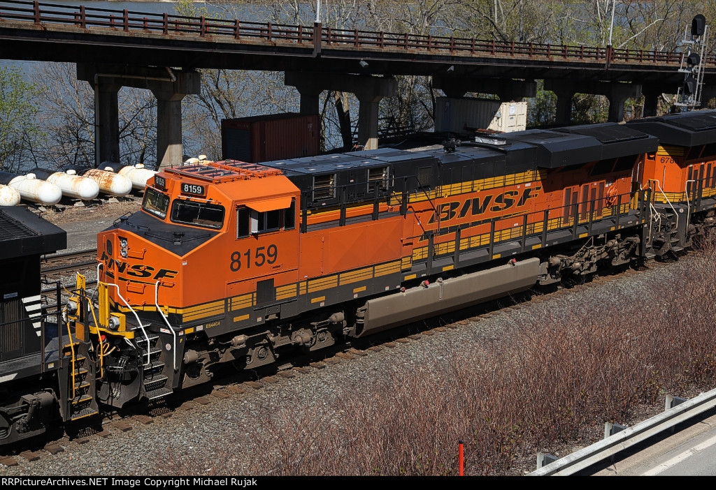 BNSF 8159
